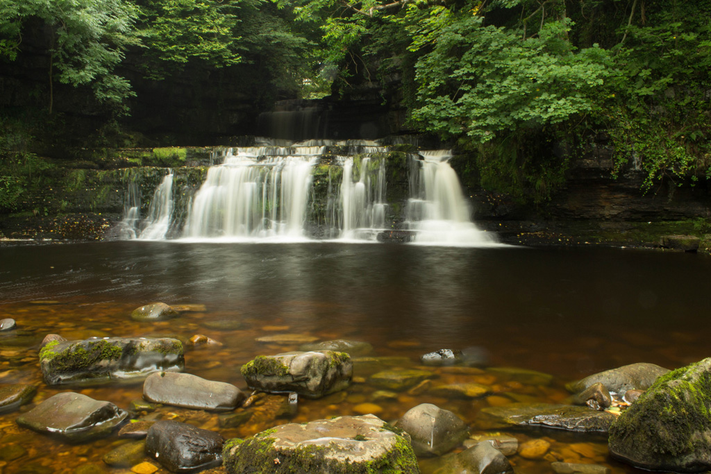 Eight must-see waterfalls of the Yorkshire Dales - Hawthorns Park